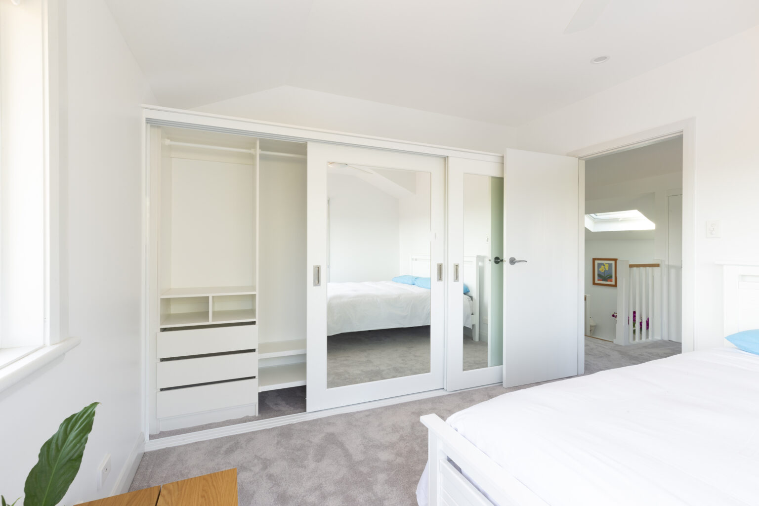Full carcass vs Standard Wardrobes | Fox Wardrobes & Cabinetry